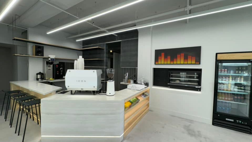 AM -fm Coffee Cocktails Vinyl - A New Experience in Rochester – Lux ...