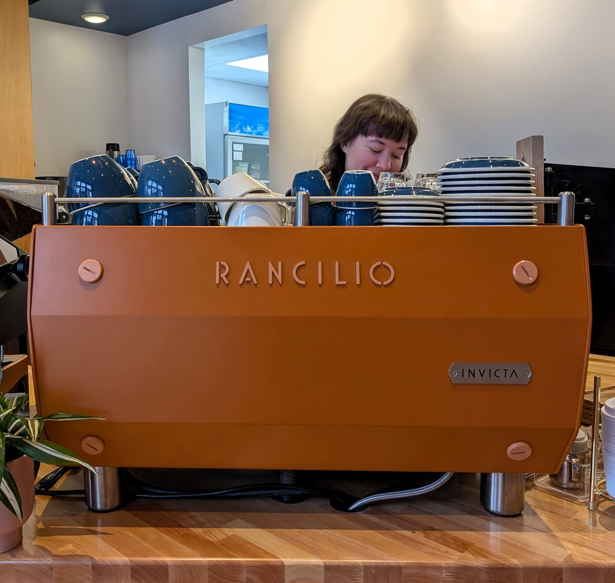 New Lekko Coffee Shop Opens in Cleveland's Warehouse District – Lux ...